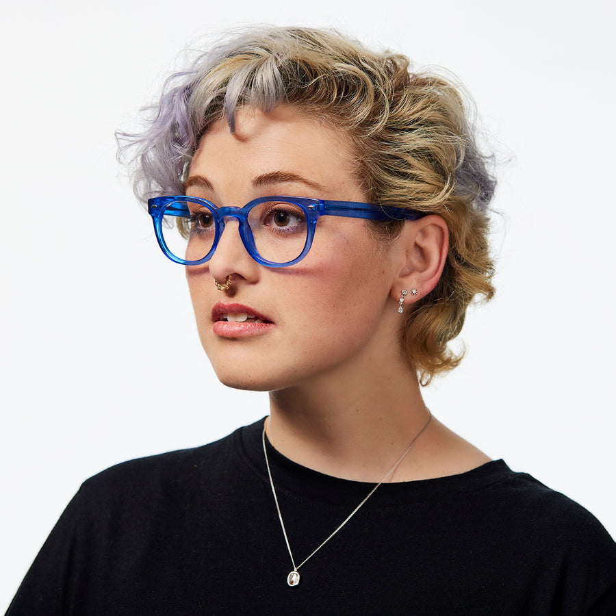 Whiz Whit Glasses